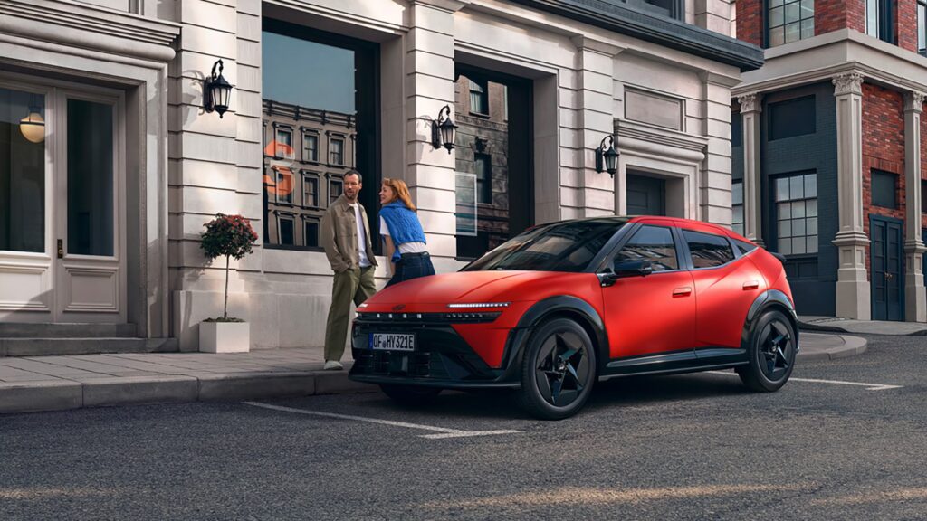 Hyundai Ioniq 3 is radical £25k 'aero-hatch' to fight Renault 5 - Motor ...